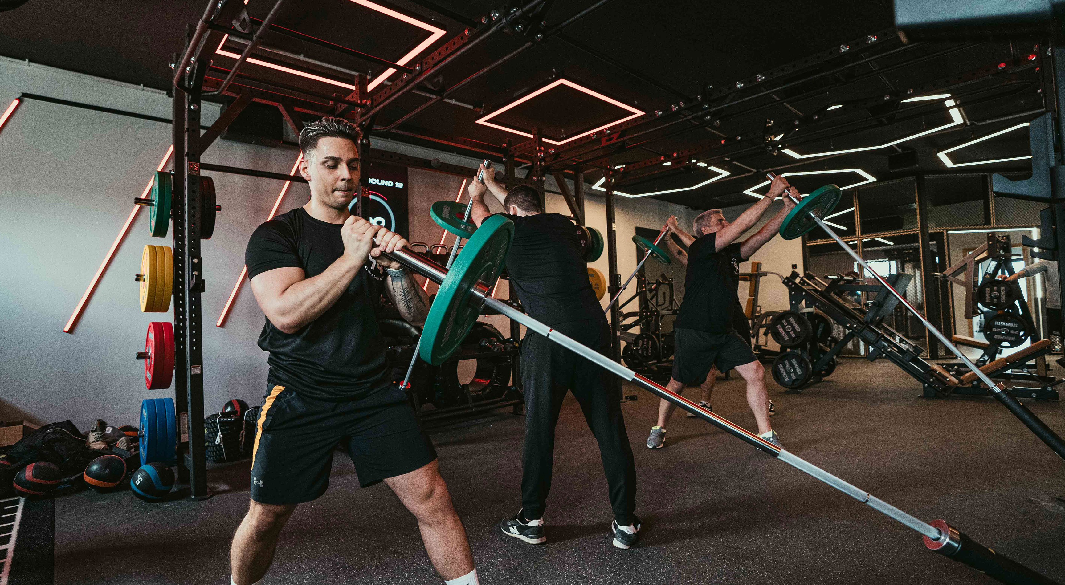 Hammer Strength Box -Maximiere Deine Stärke. Erlebe die Community in ...